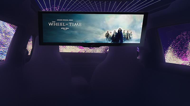 BMW Theatre Screen brings cinematic experience into the vehicle ...